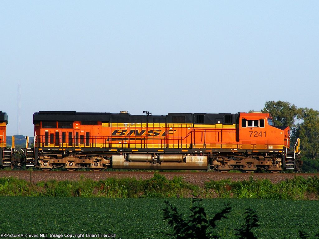 BNSF 7241